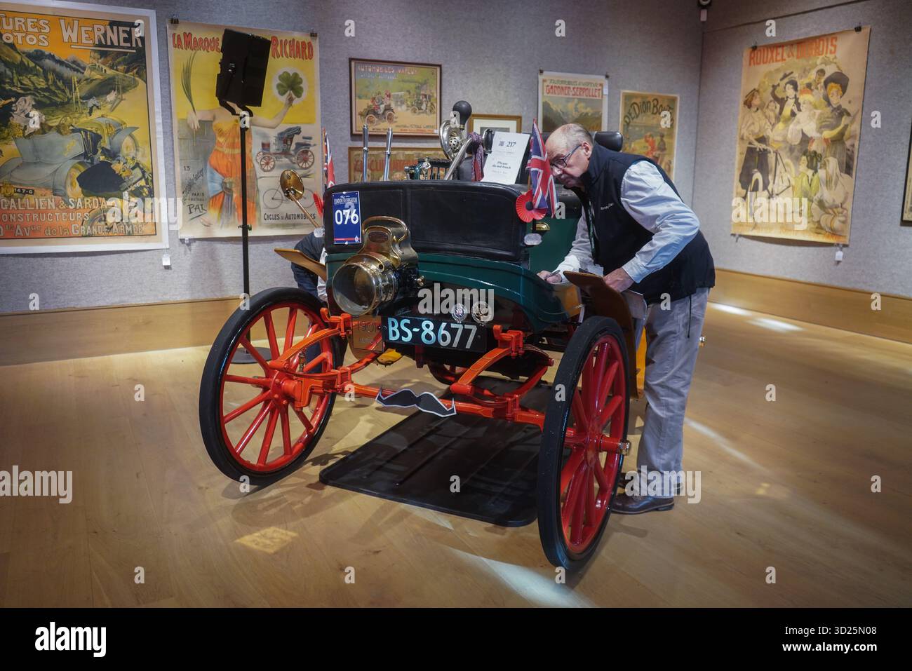 Bonhams: Golden Age of Motoring :a 1901 Albion Model A1 8hp Twin ...