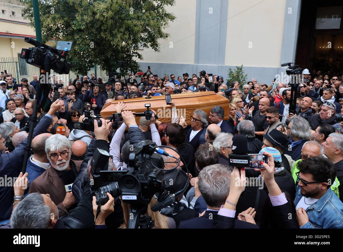 James Senese's funeral in Miano, Naples Stock Photo - Alamy
