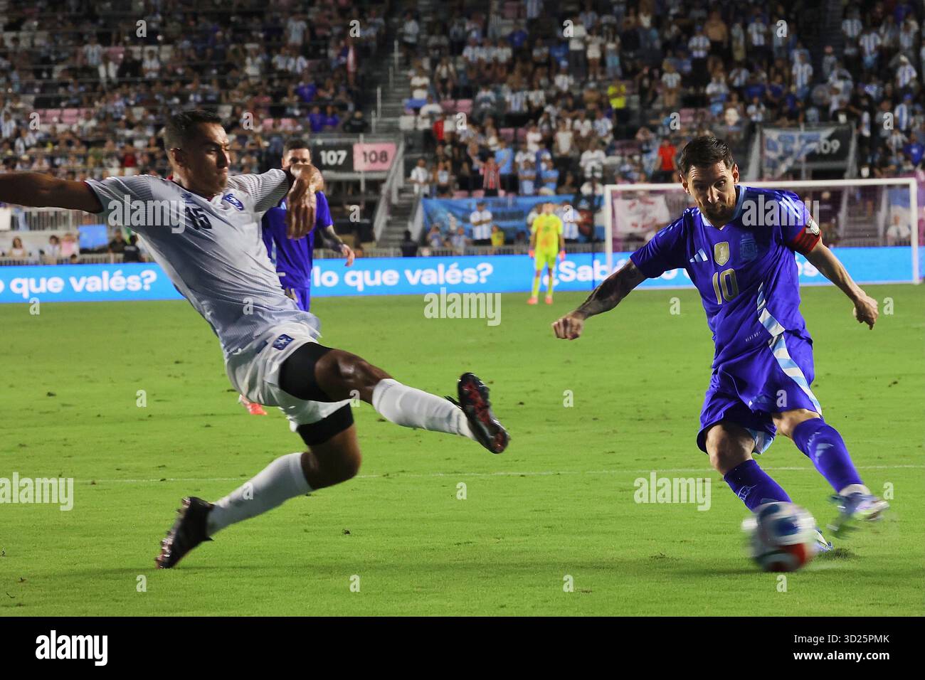 Argentina Men’s National Team forward Lionel Messi (10) tries to get ...