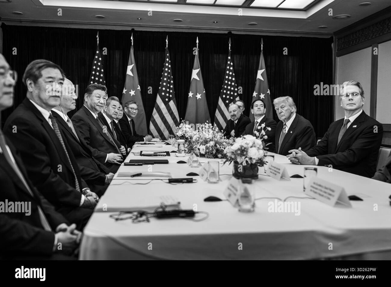 Donald trump xi jinping 2025 Black and White Stock Photos & Images - Alamy