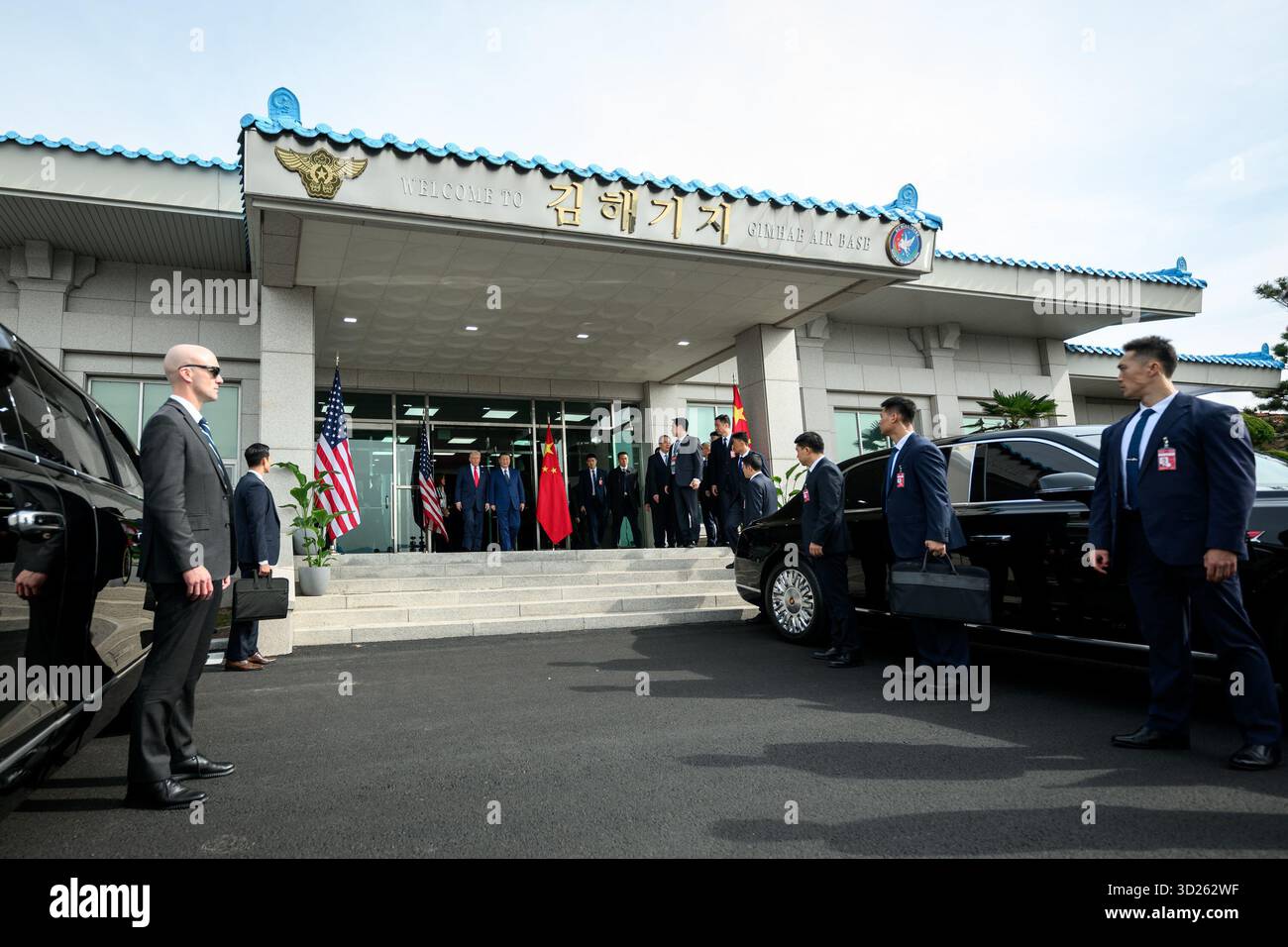 President Donald Trump bids farewell to Chinese President Xi Jinping ...