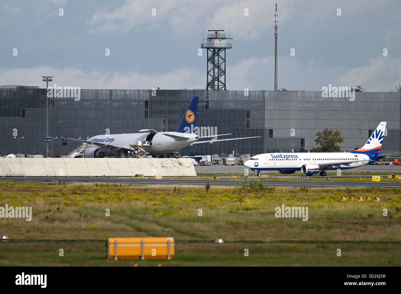 View of Frankfurt Airport, flight radar, aircraft being handled ...