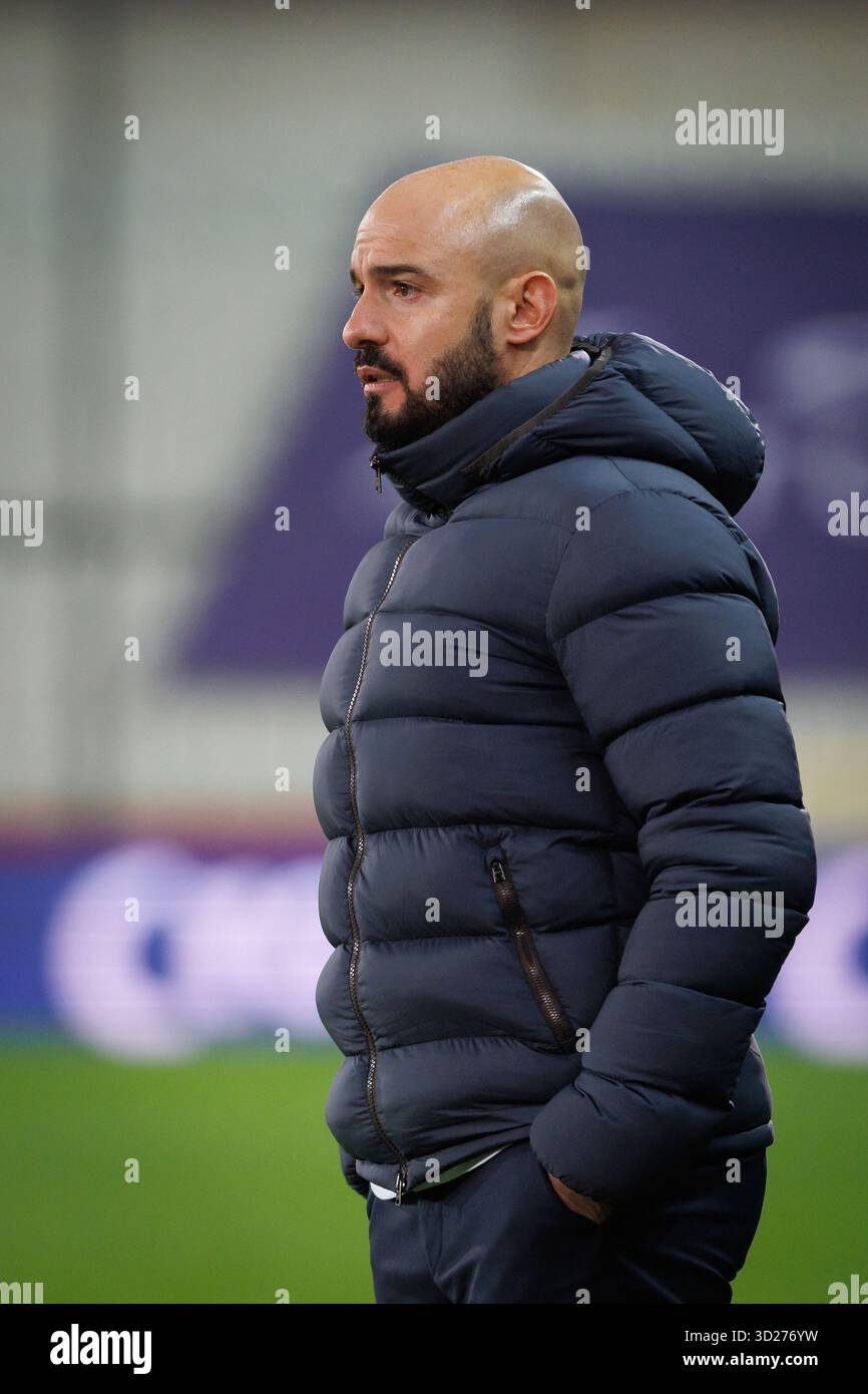 Cercle's head coach Onur Cinel pictured during a soccer game between ...
