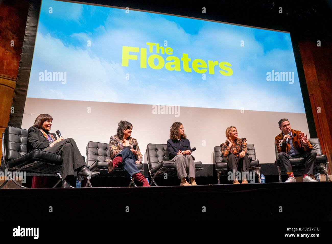 (L-R) Jeanne Beker, Sarah Podemski, Becky Korman, Lily Korman and Shai ...