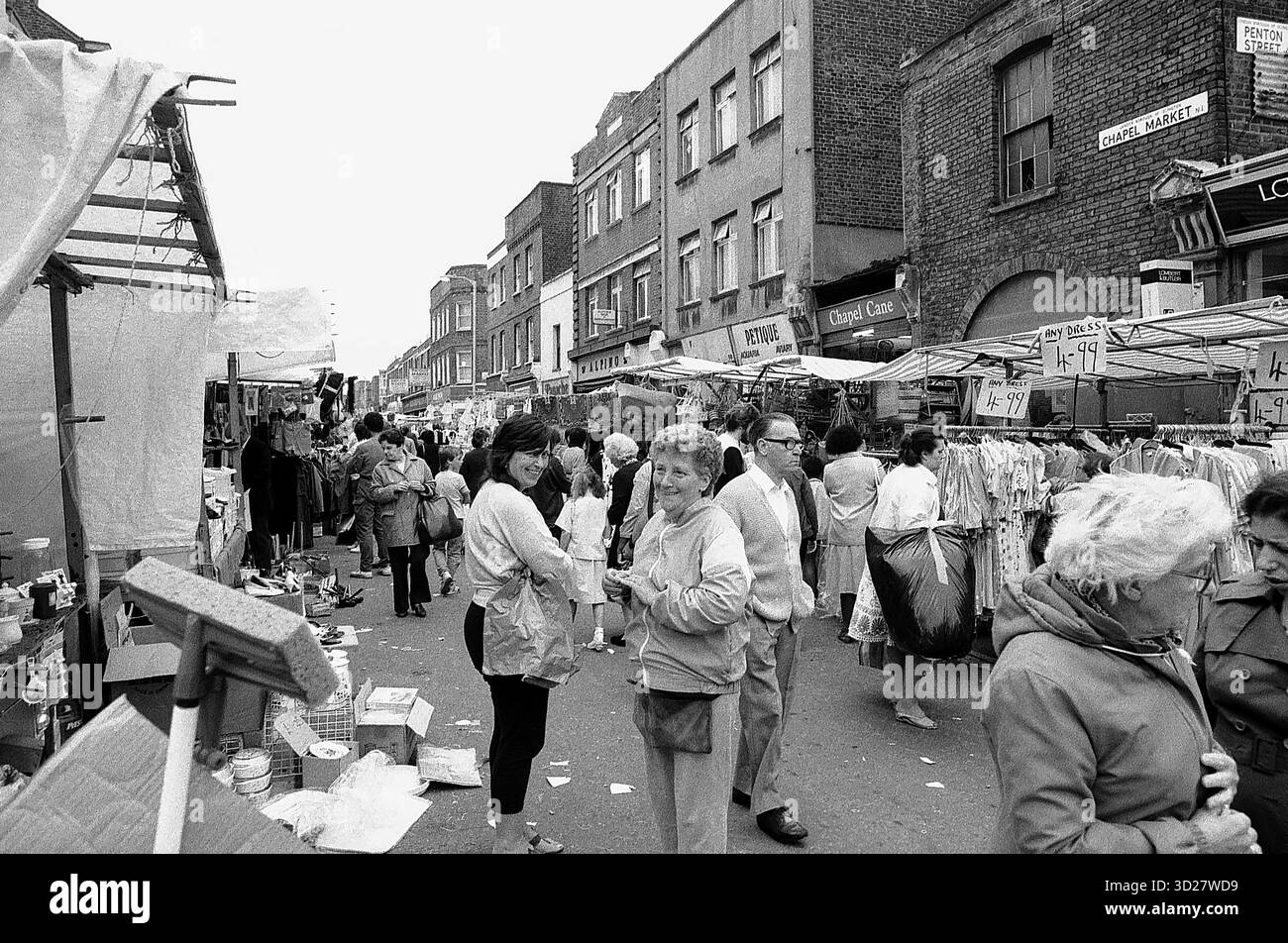 London canopy market Black and White Stock Photos & Images - Alamy