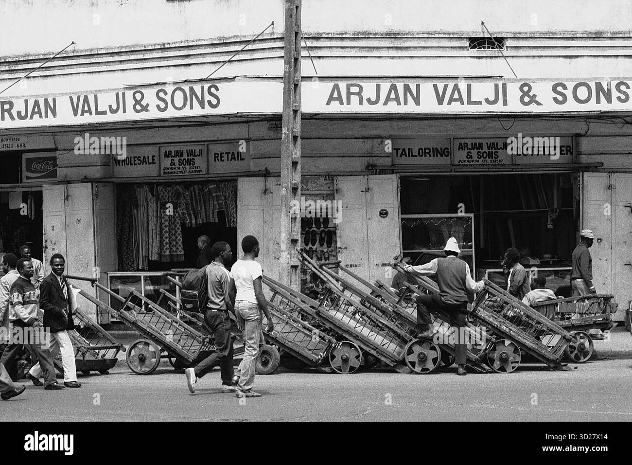 Kenyan retail Black and White Stock Photos & Images - Alamy