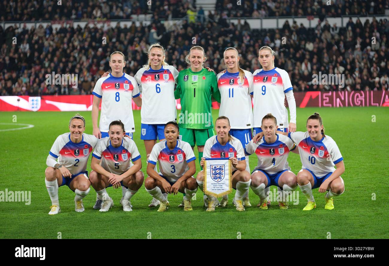 England team seen during the Women’s International friendly football ...