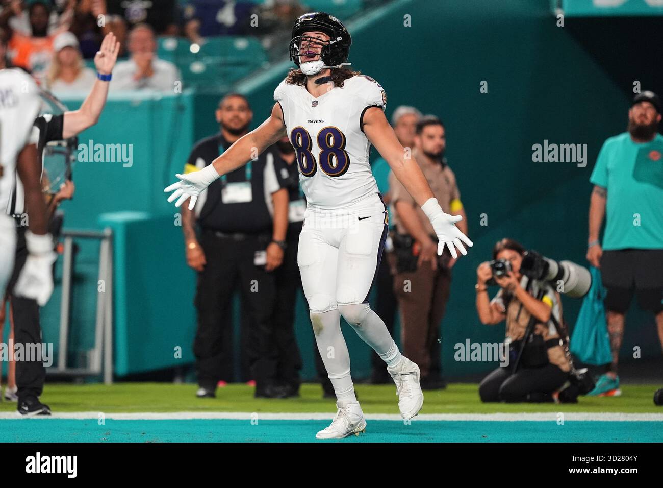 Baltimore Ravens tight end Charlie Kolar (88) celebrates after scoring ...