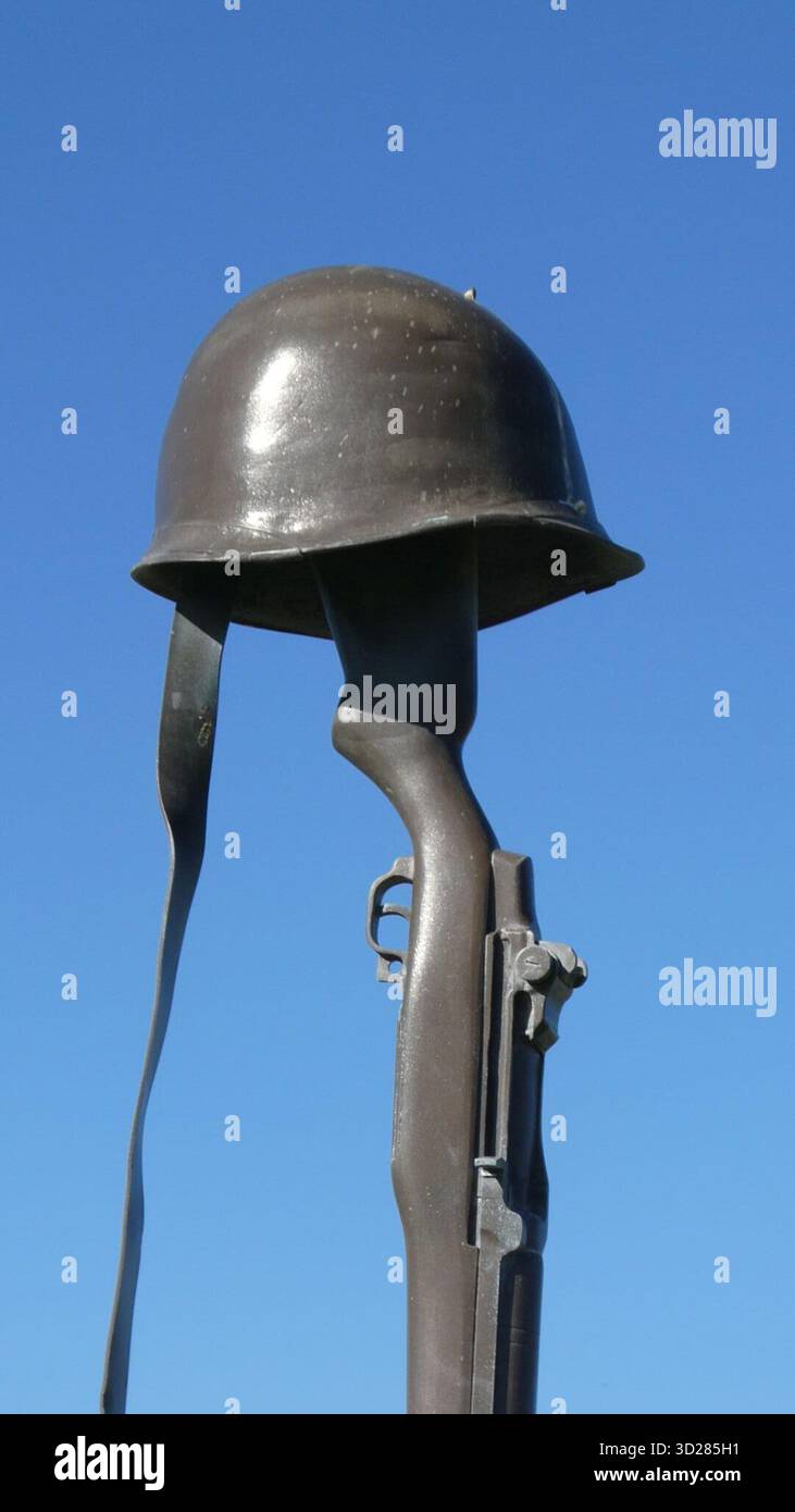 North Hollywood, California, USA 30th October 2025 War Memorial at ...
