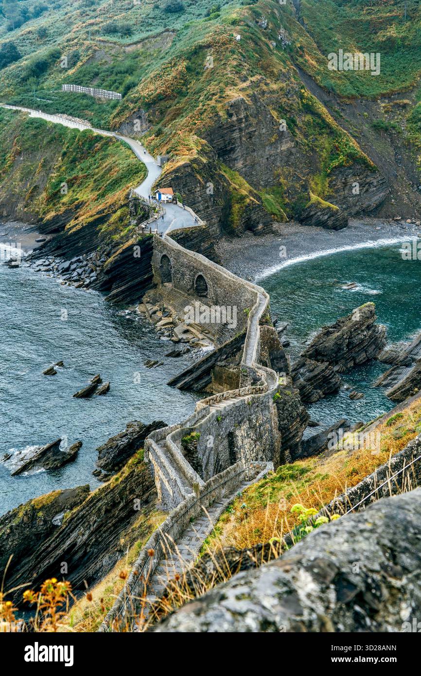 Rugged cliffs iconic rock formations hi-res stock photography and ...