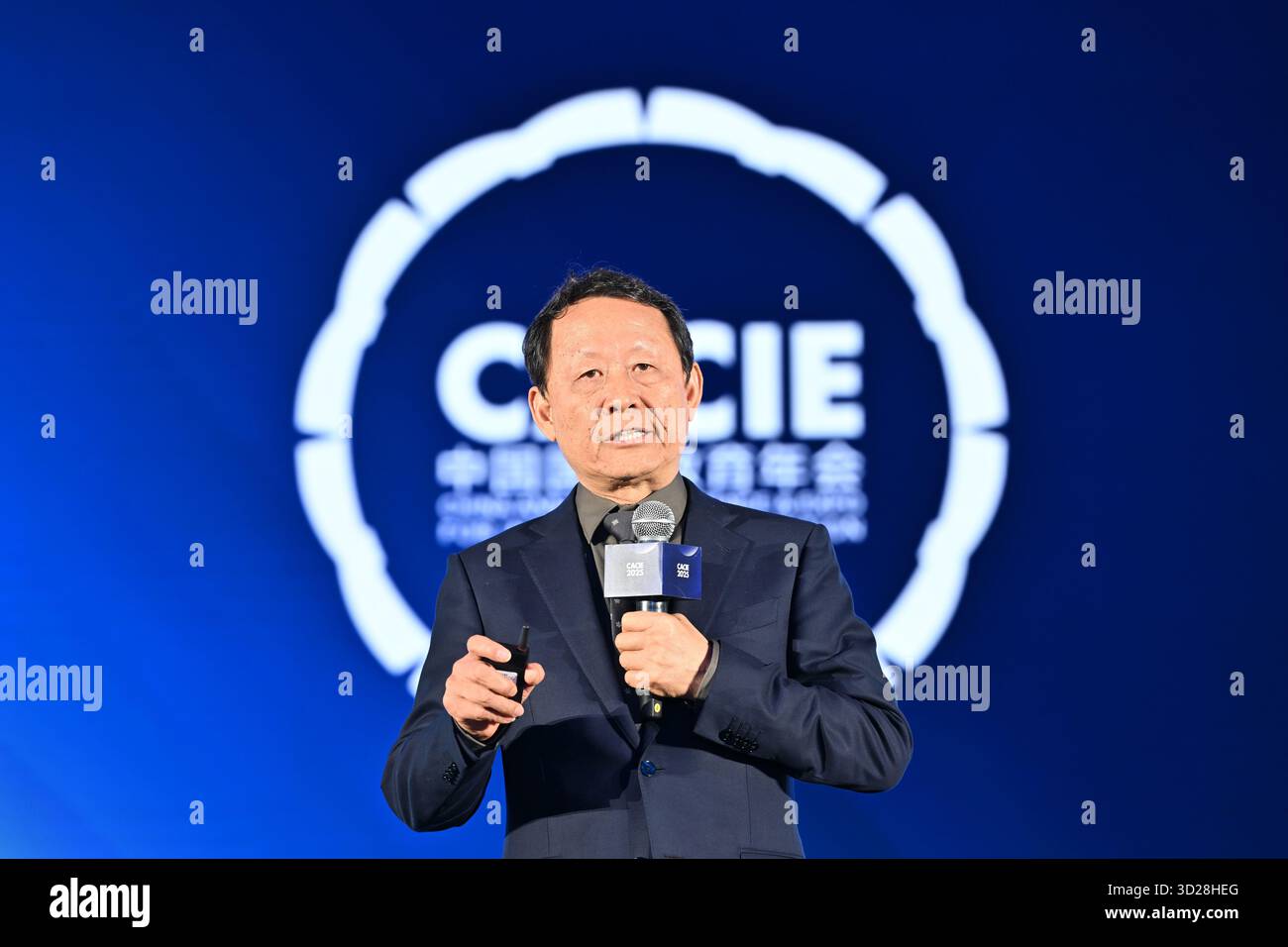 Li xigui hi-res stock photography and images - Alamy