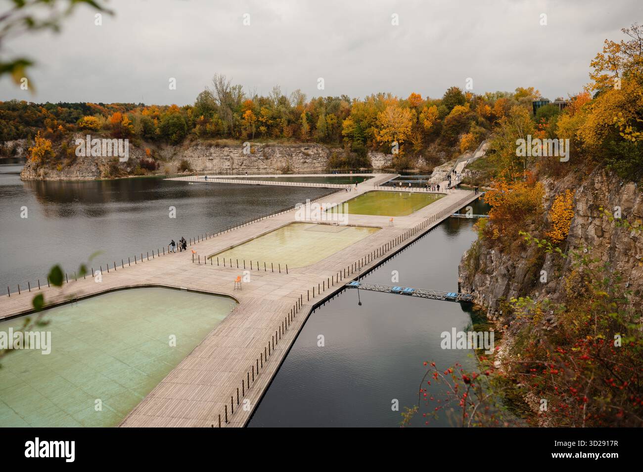 Quarry lake wooden walkways hi-res stock photography and images - Alamy