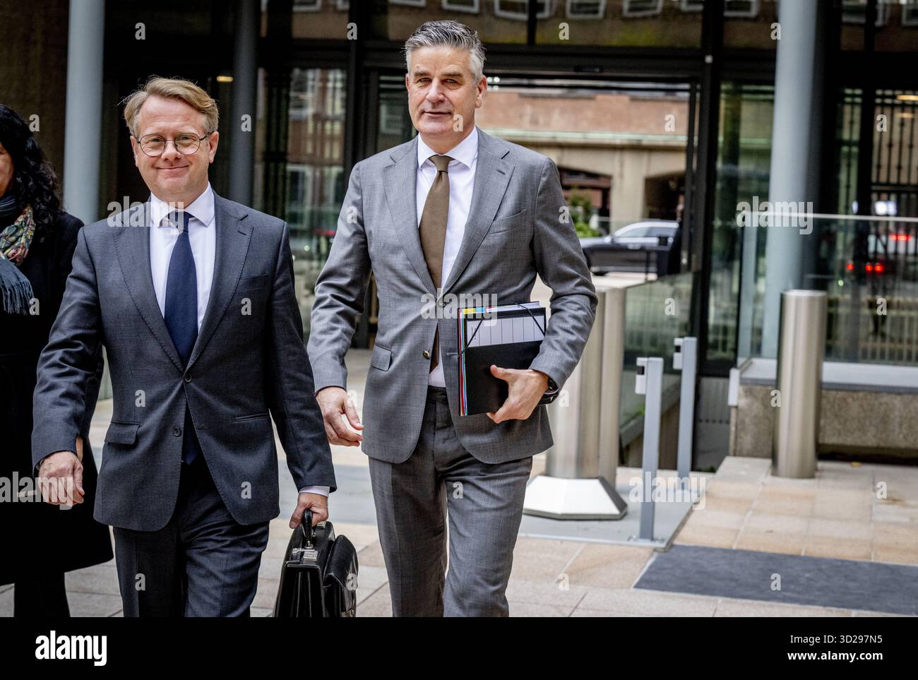 THE HAGUE – Outgoing Minister of Infrastructure and Water Management ...