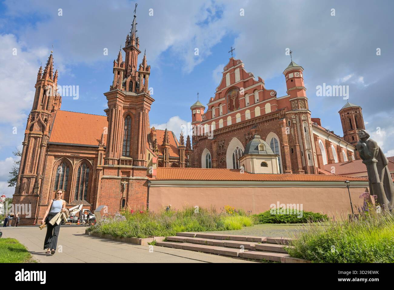 Gotisches Ensemble , St. Annenkirche und Bernhardinerkirche, Vilniaus ...