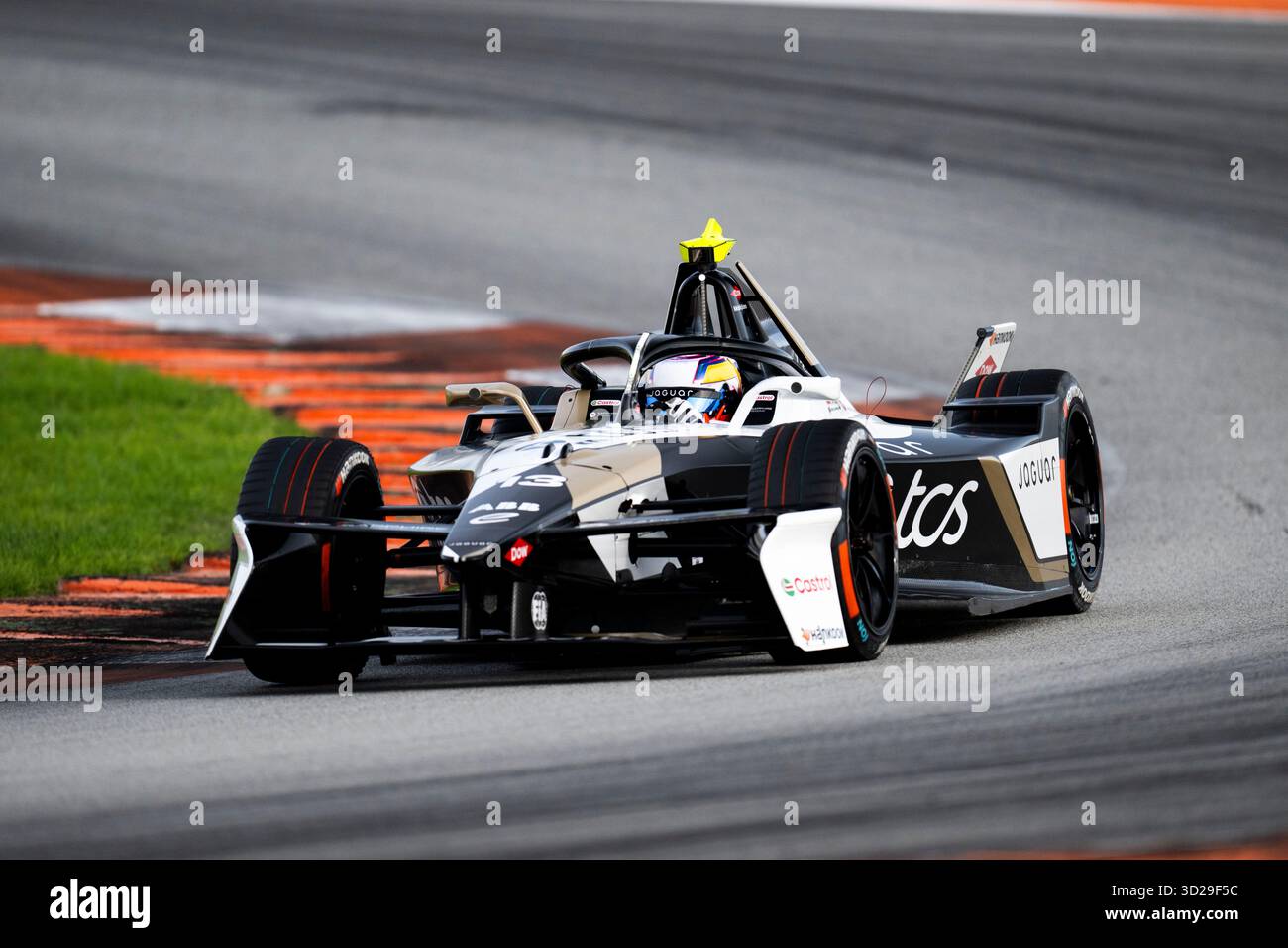 13 CHADWICK Jamie (gbr), Jaguar TCS Racing, Jaguar I-Type 7, action ...