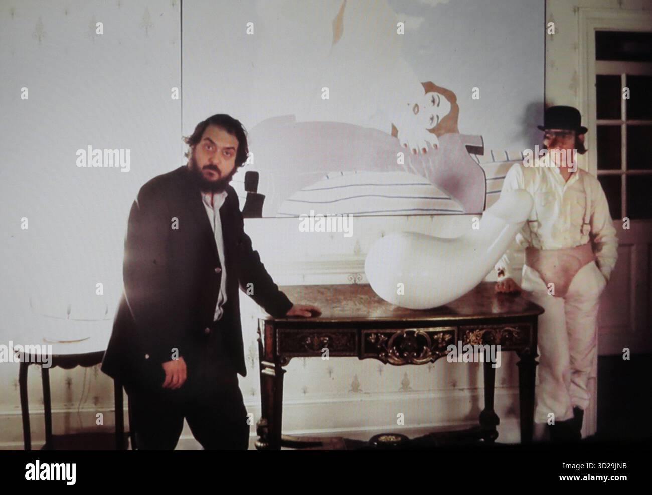 STANLEY KUBRICK and MALCOLM MCDOWELL in STANLEY KUBRICK'S A CLOCKWORK ...