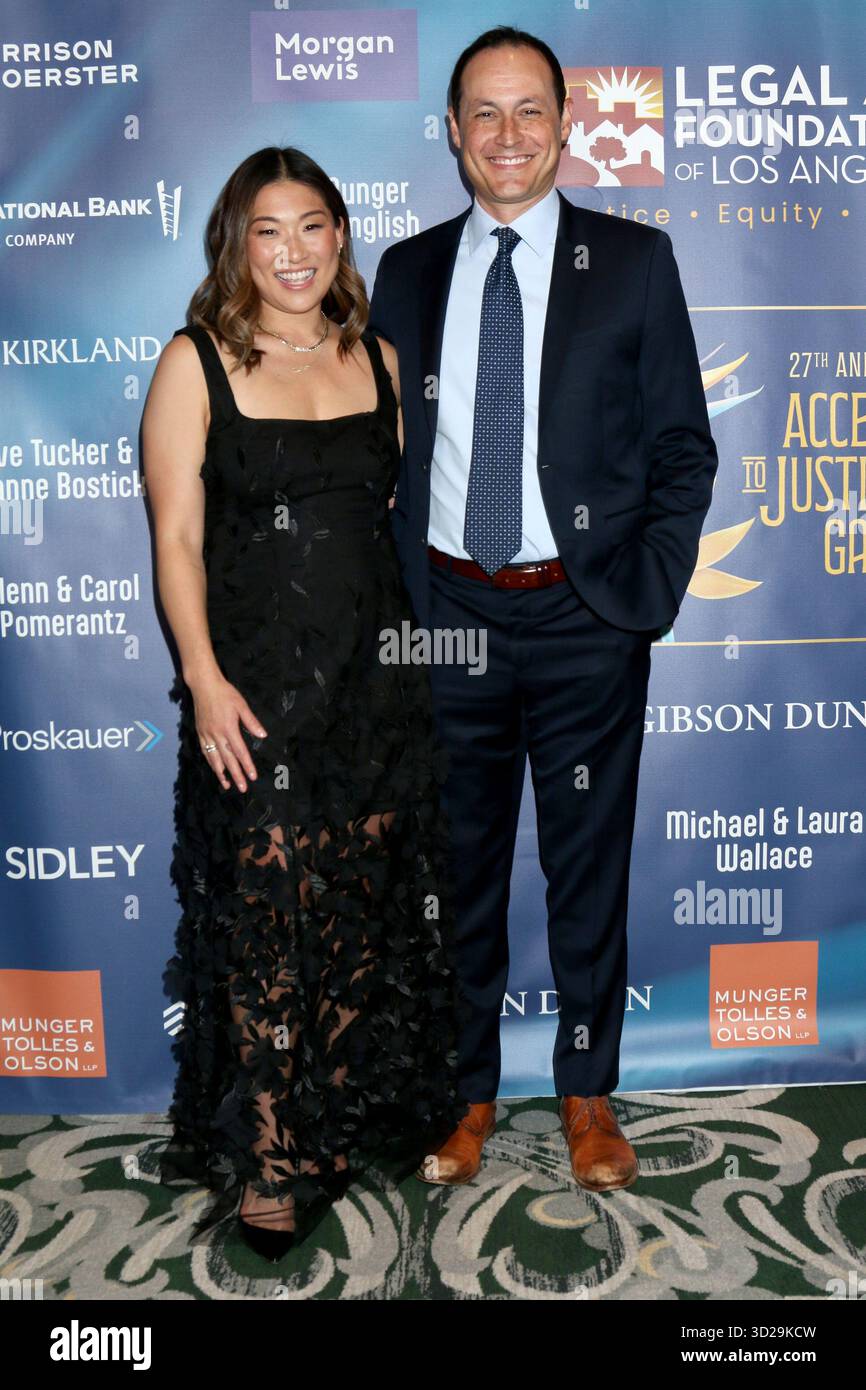 LOS ANGELES - OCT 29: Jenna Ushkowitz, David Stanley at the 27th Annual ...