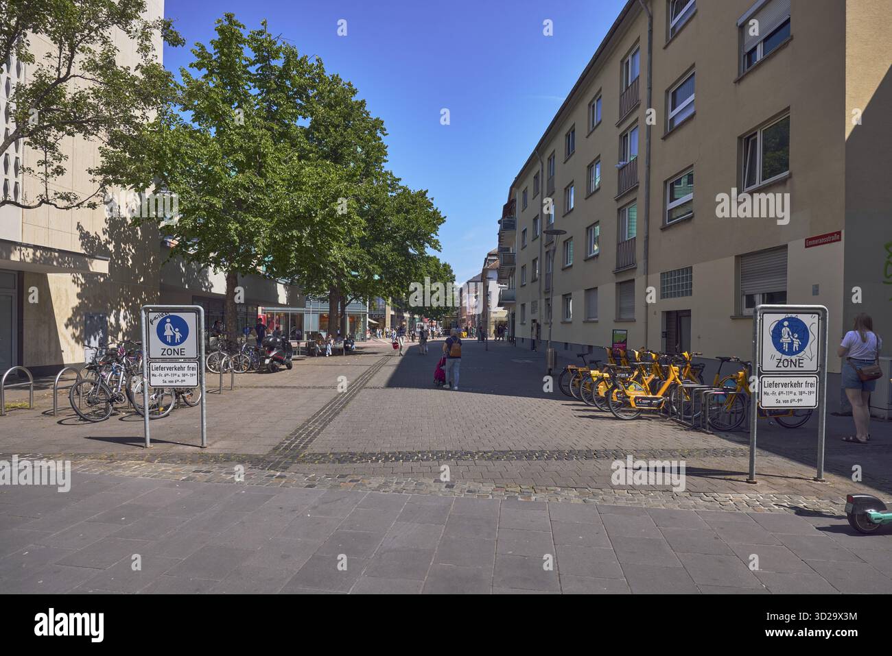 Pedestrian zone, traffic sign pedestrian zone, additional sign free ...