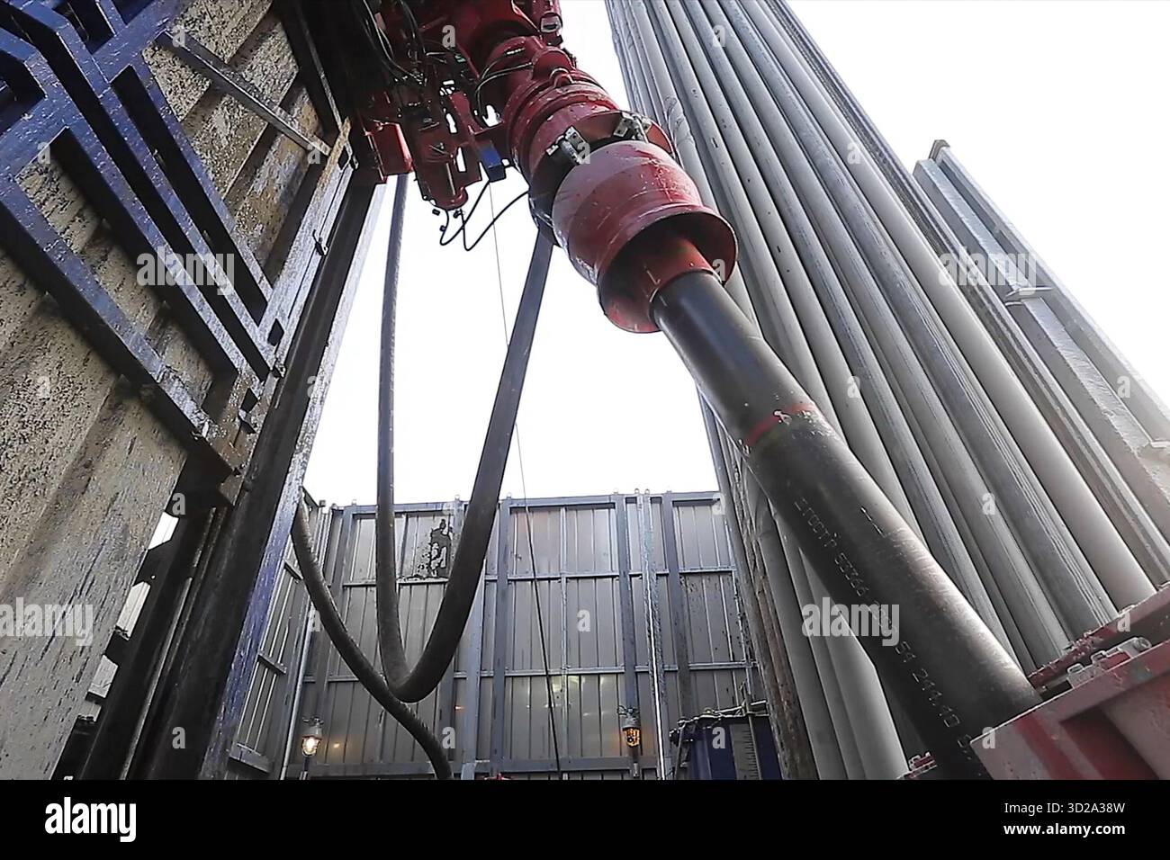 Drilling work at the well. drill rig, rotation of the drill pipe Stock ...