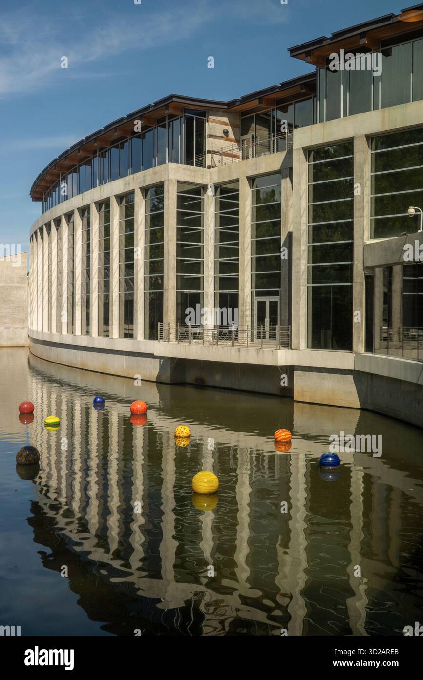 Crystal Bridges Museum of American Art in Bentonville Arkansas Stock ...