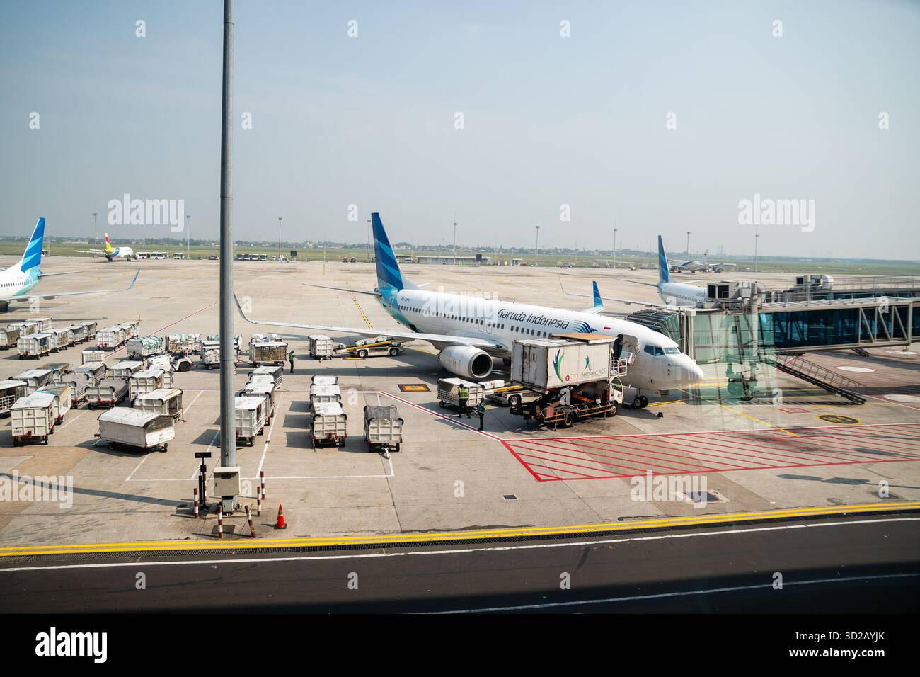 Jakarta indonesia garuda airlines hi-res stock photography and images ...