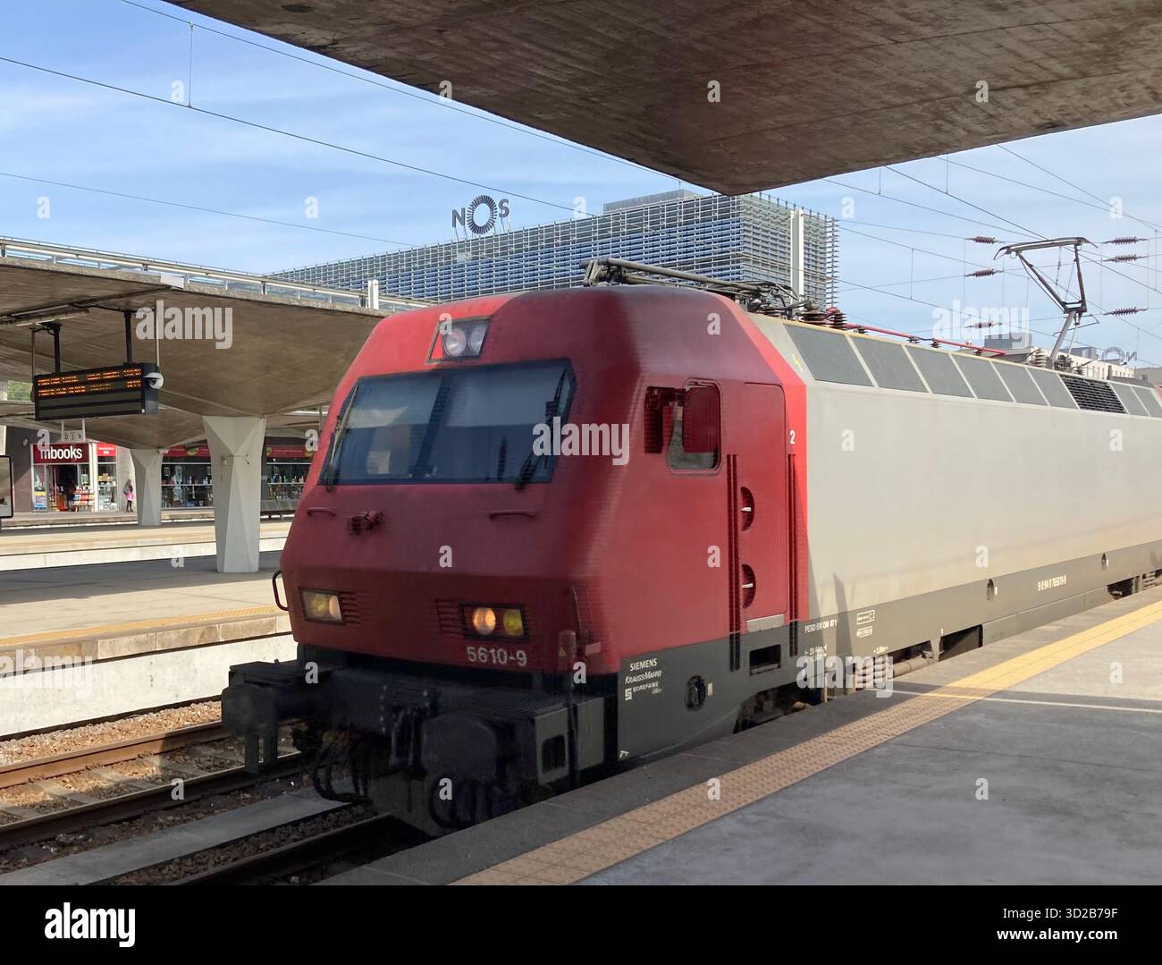 Passenger trains in Porto, Portugal Stock Photo - Alamy