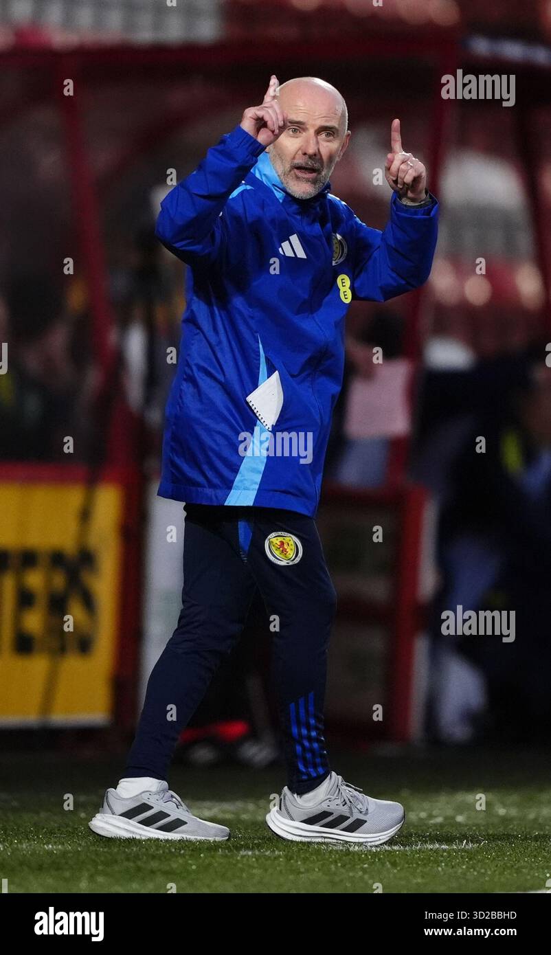 Scotland manager Brian McLaughlin during the UEFA European Under-17 ...