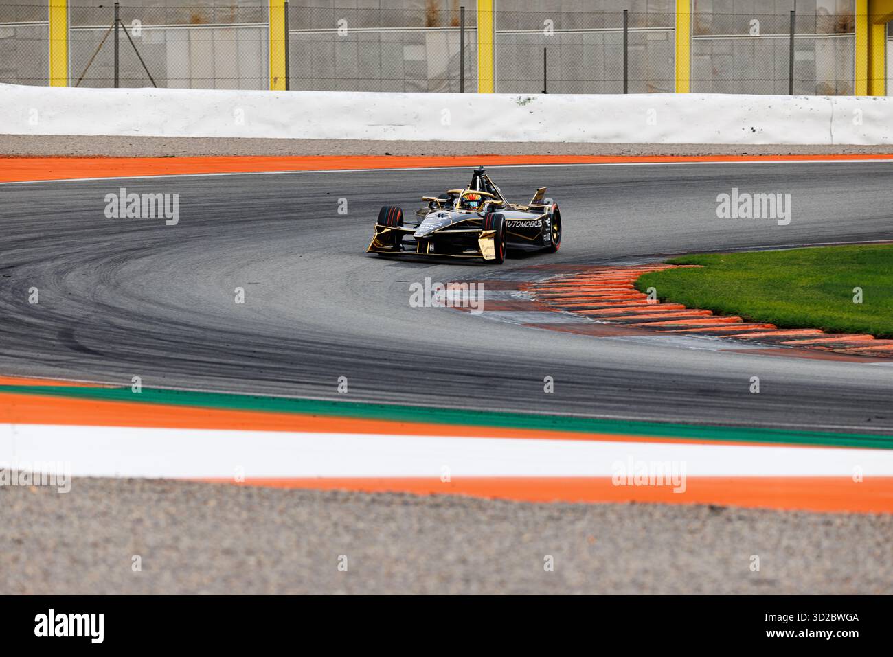 Valencia, Spain. 31st Oct 2025. Jessica Edgar of DS Penske Formula E ...