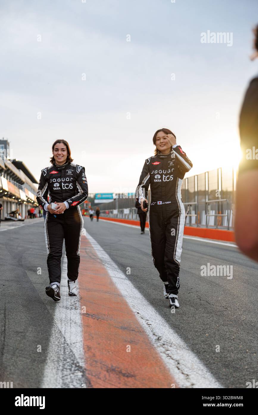 Valencia, Spain. 31st Oct 2025. Jamie Chadwick & Juju Noda of Jaguar ...