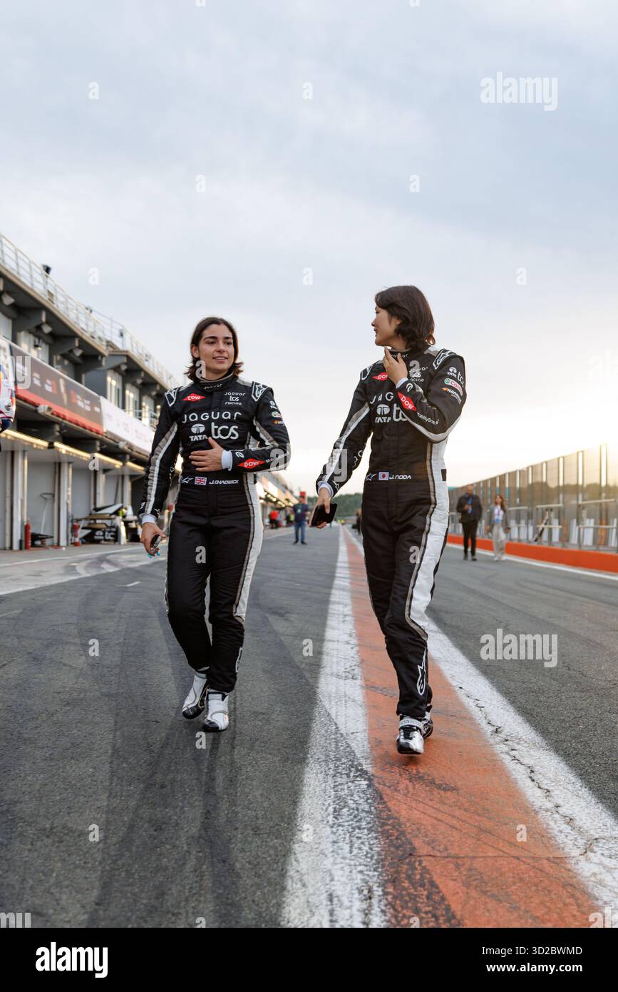 Valencia, Spain. 31st Oct 2025. Jamie Chadwick & Juju Noda of Jaguar ...