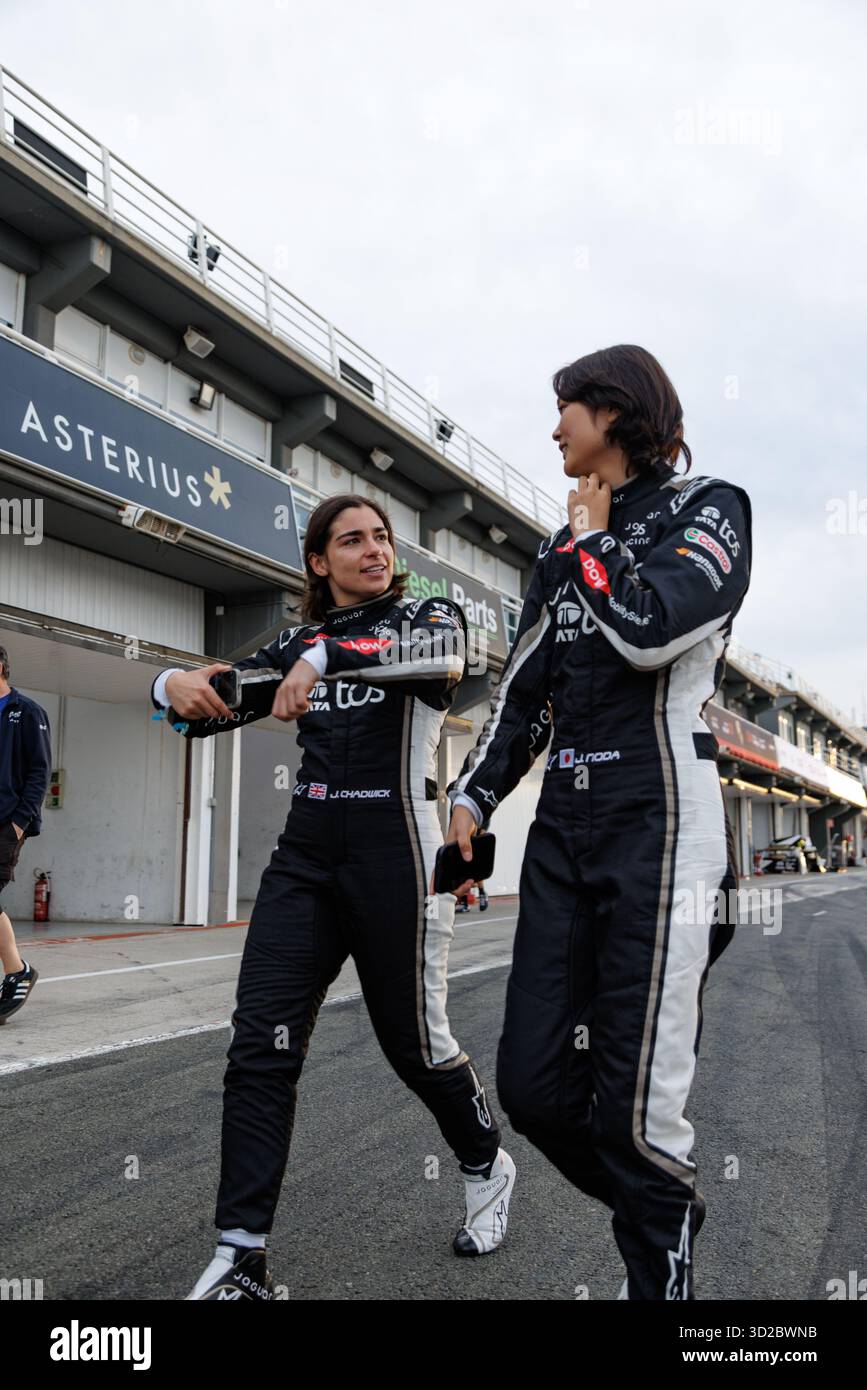 Valencia, Spain. 31st Oct 2025. Jamie Chadwick & Juju Noda of Jaguar ...