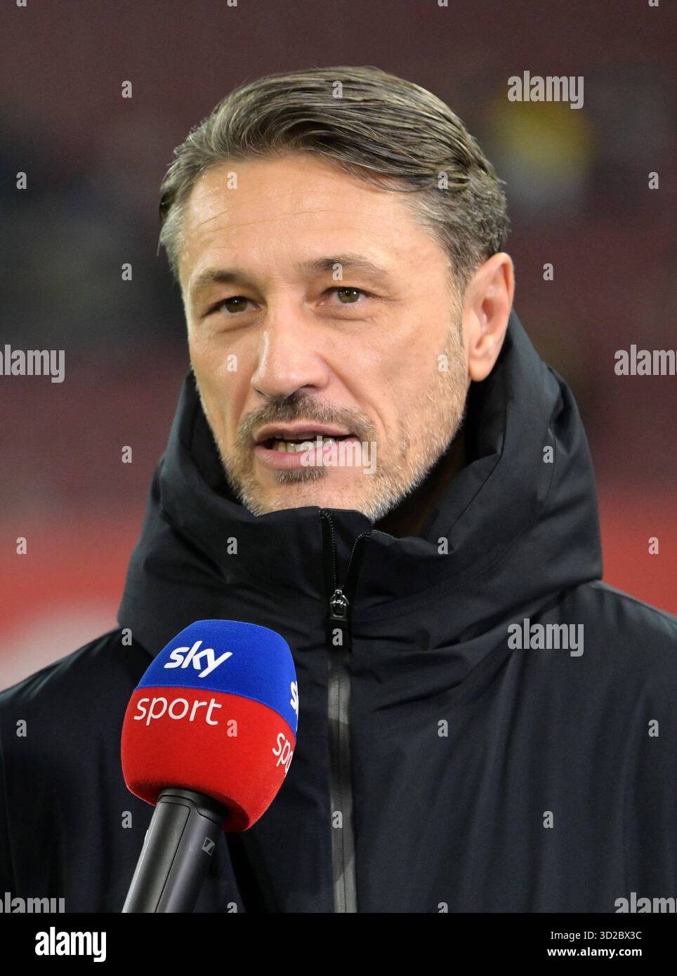 Trainer [coach] Niko Kovac (Dortmund) FC Augsburg, October 31, 2025, Soccer, Bundesliga, FC ...