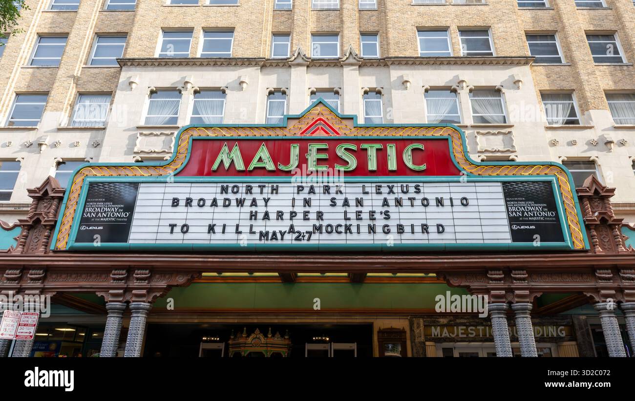 The majestic theatre texas hi-res stock photography and images - Alamy