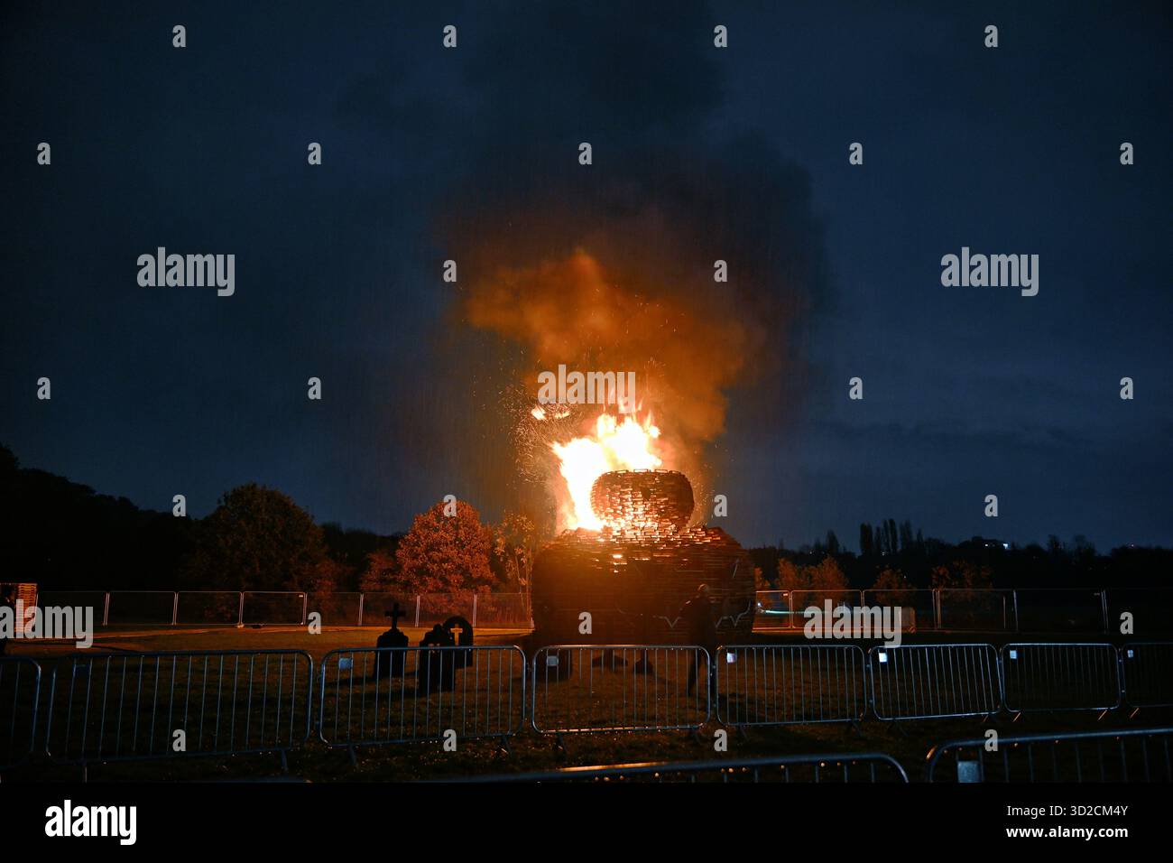 London, England, 31 October 2025: Spooky bonfires at The Ally Pally ...