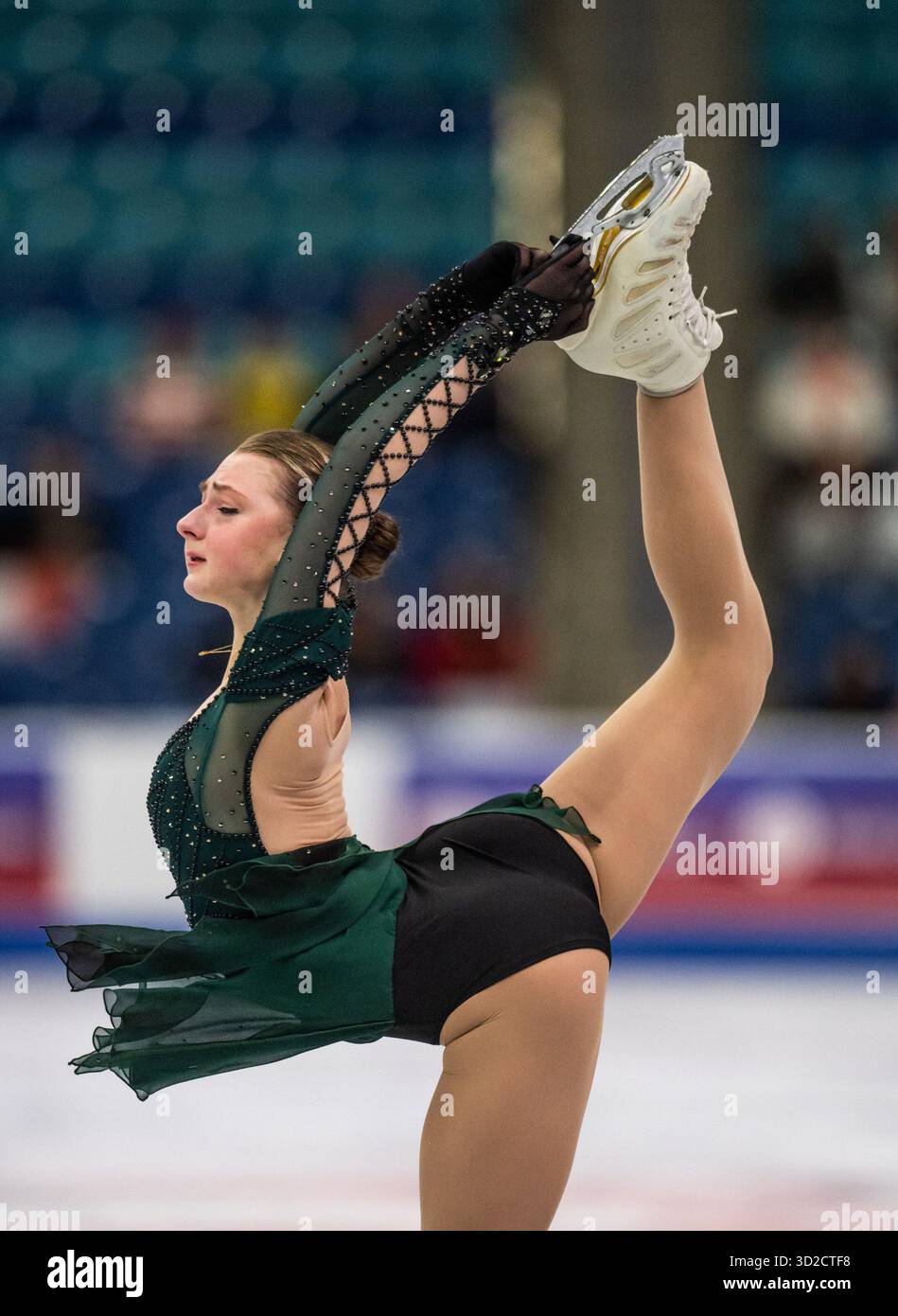 Sarah Everhardt, of the United States, performs in the women's short ...