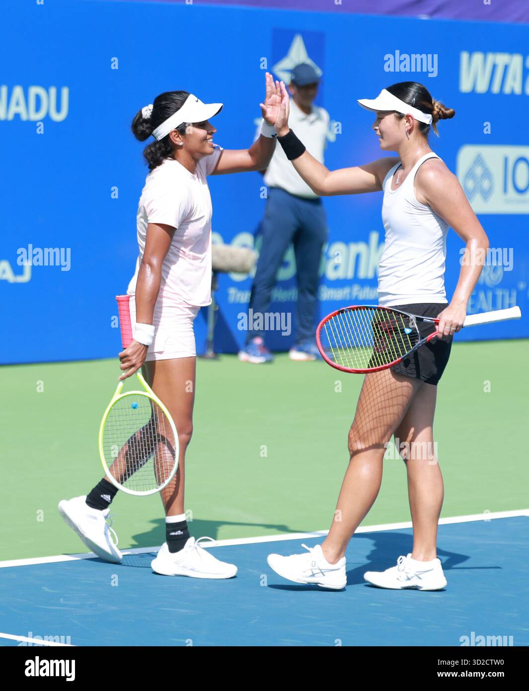 Chennai Open WTA 250 : Round of 16 Doubles : HARTONO (NED) & Prarthana ...