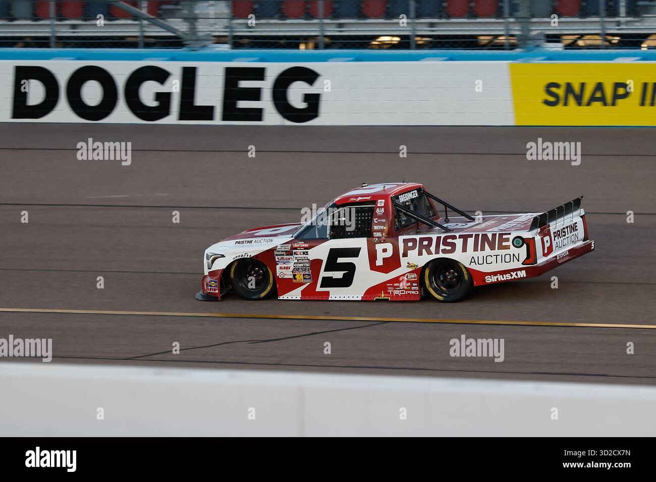 AVONDALE, AZ - OCTOBER 31: Toni Breidinger (#5 TRICON Garage Pristine ...