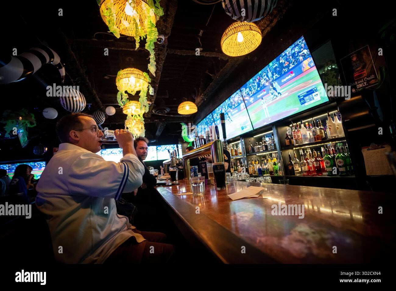 Toronto Blue Jays fans watch Game 6 of the Word Series against the Los ...
