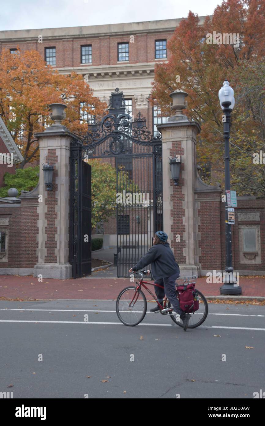 October 31, 2025: Buldings and Scenes from Harvard University at ...