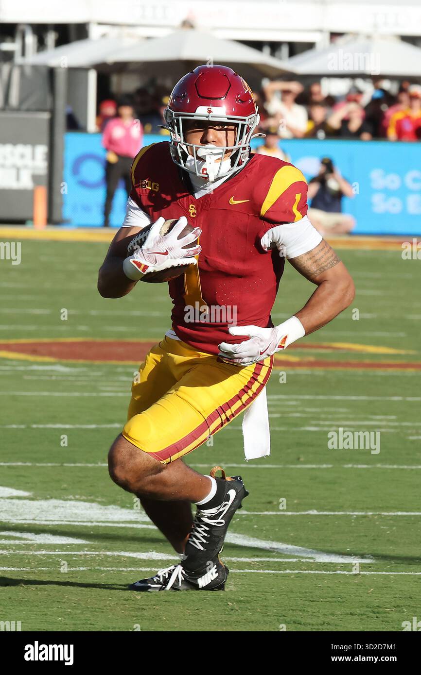 Southern California running back Eli Sanders (1) runs the ball during ...