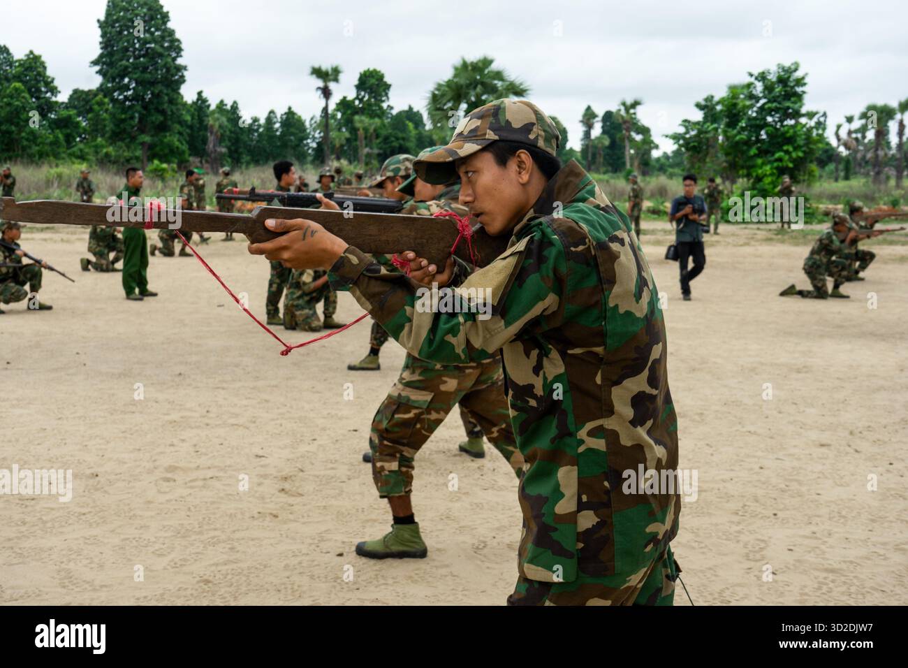 Soldiers from the Battalion 12 in Shwe Bo District perform squad ...