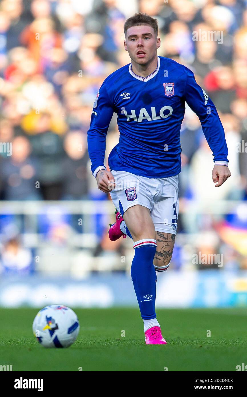 Leif Davis of Ipswich Town on the ball during the Sky Bet Championship ...