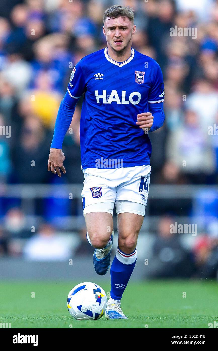 Jack Taylor of Ipswich Town on the ball during the Sky Bet Championship ...