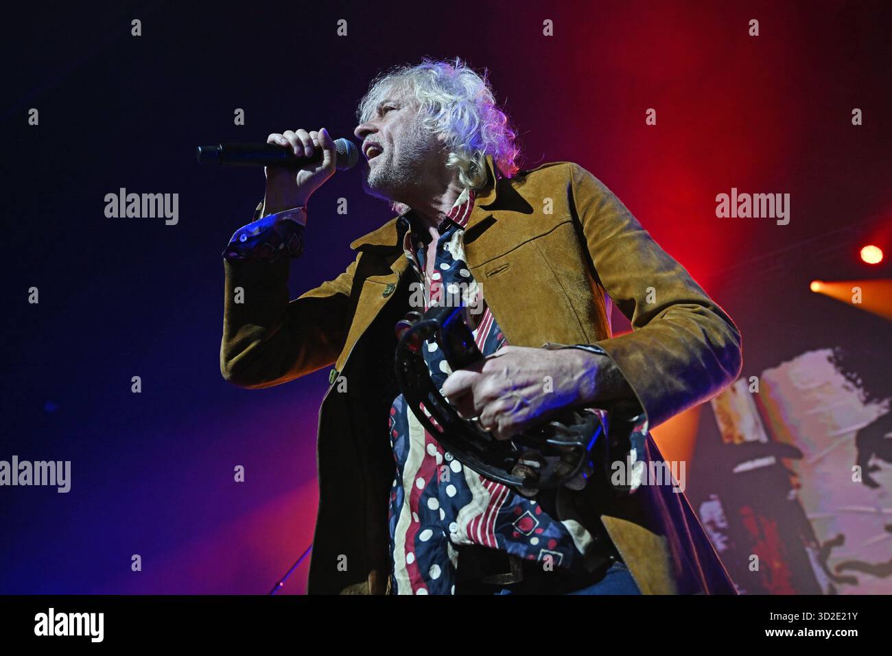LONDON, ENGLAND - OCTOBER 31: Bob Geldof of ‘The Boomtown Rats ...