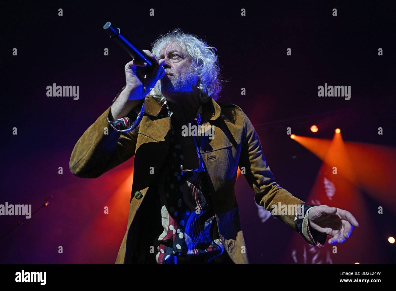 LONDON, ENGLAND - OCTOBER 31: Bob Geldof of ‘The Boomtown Rats ...