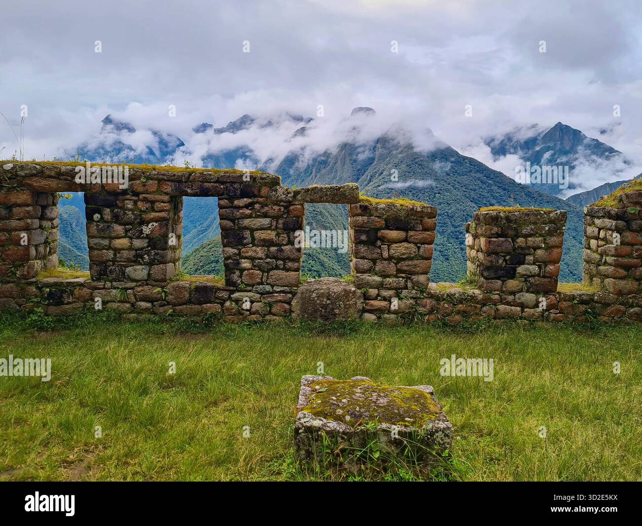 Stone windows of Inca ruins on the trail to Machu Picchu, Peru Stock ...
