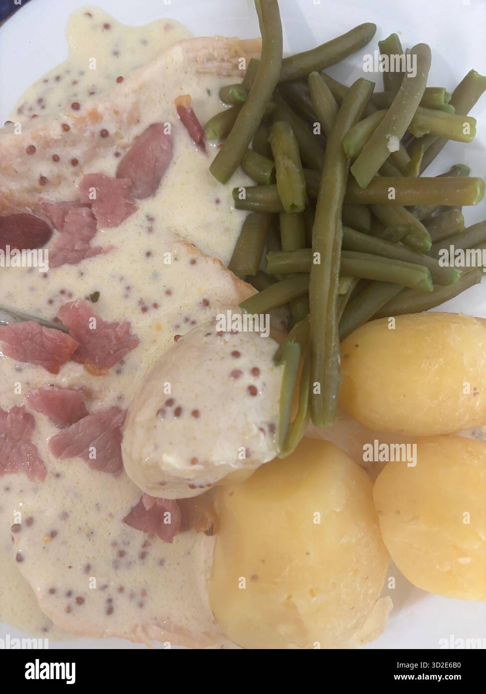 Chicken, Bacon with a Mustard Sauce and fresh Dwarf Beans with Potatoes ...