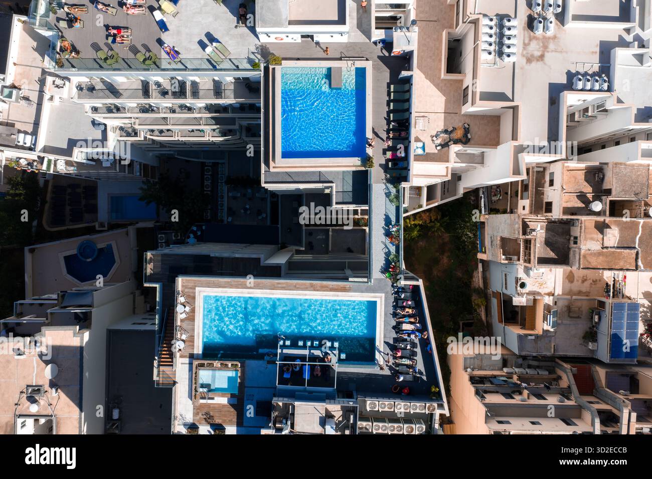 Aerial view rooftop cooling units hi-res stock photography and images ...