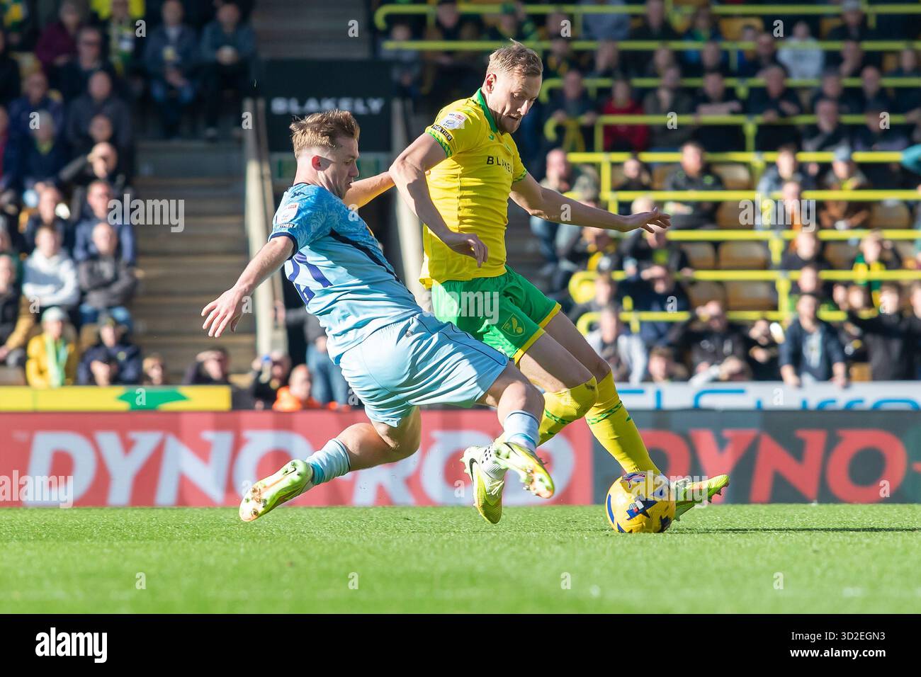 Joe Gelhardt of Hull City scores his team's first goal during the Sky ...