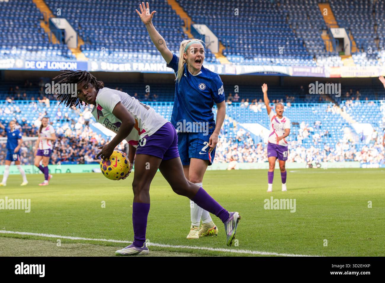London, UK. 1st Nov 2025. Rofiat Imuran of London City Lionesses and ...